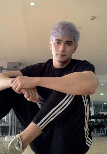 เปิดวาร์ปหนุ่มแดนโสม Luke Conde กล้ามแน่นหล่อโดนใจมาก - เว็บไซต์ดู ...